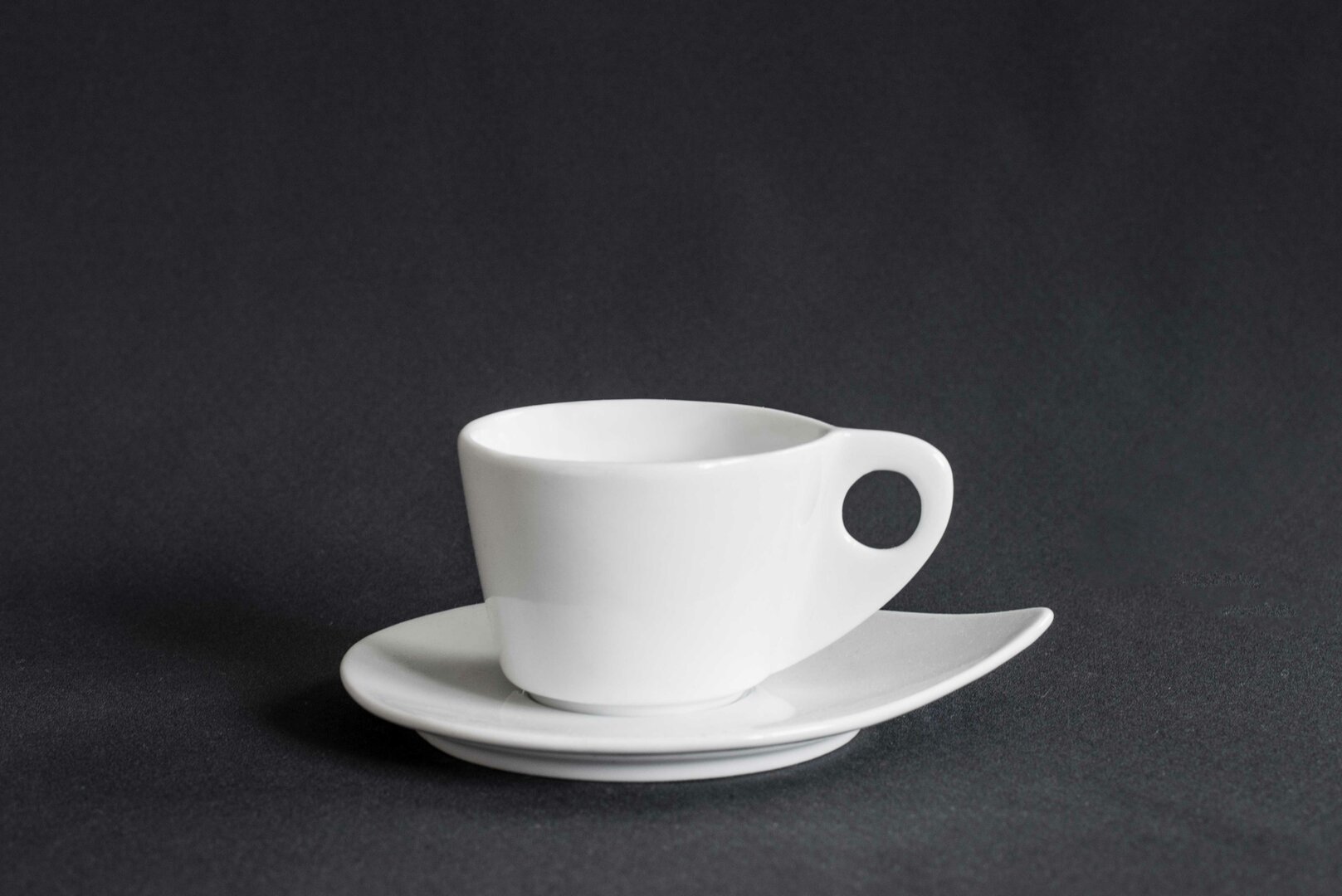 bohemian porcelain custom production. Mugs with saucers with branded ...